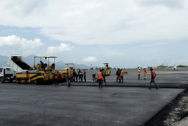 Proyek Pekerjaan Pelebaran Apron dan Pekerjaan Pagar Pembatas Sisi ...